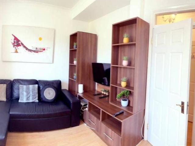For Rent 2 Bedroom Apartment London London DS97944729