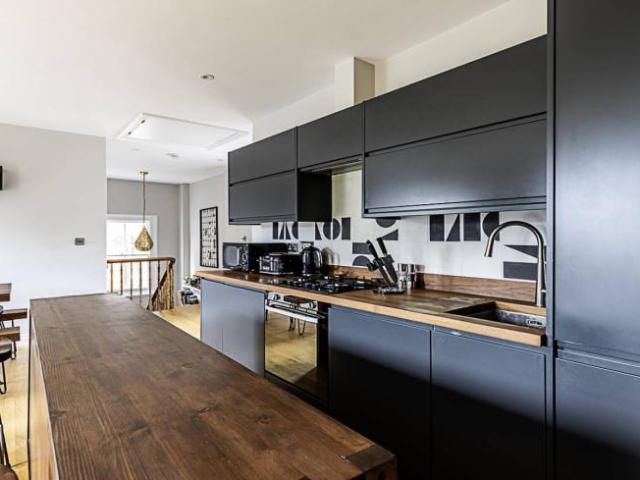 For Rent 2 Bedroom Apartment London London DS98277021