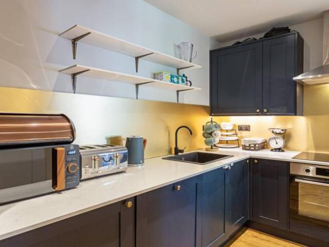 For Rent 2 Bedroom Apartment London London DS98637469