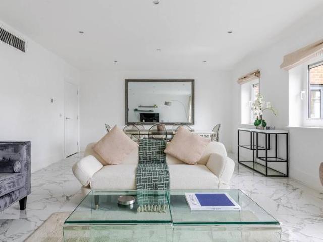 For Rent 2 Bedroom Apartment London London DS99287663