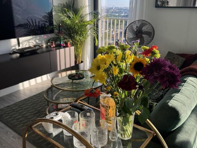 For Rent 2 Bedroom Apartment London London DS99384150
