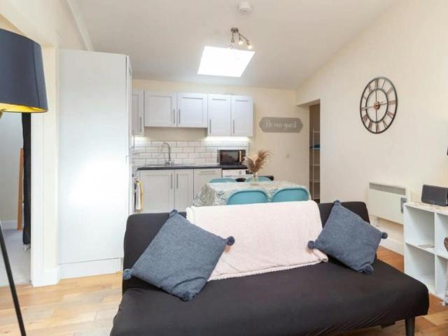 For Rent 2 Bedroom Apartment London London DS100531062