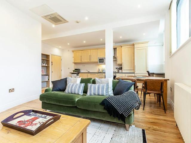 For Rent 2 Bedroom Apartment London London DS100178358