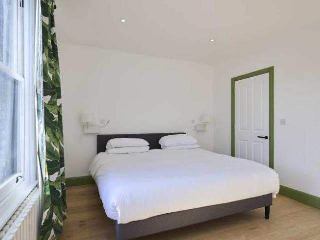 For Rent 2 Bedroom Apartment London London DS100385573