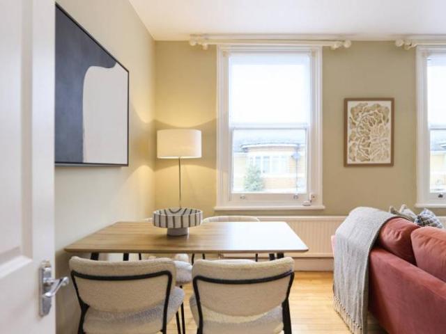 For Rent 2 Bedroom Apartment London London DS100385794