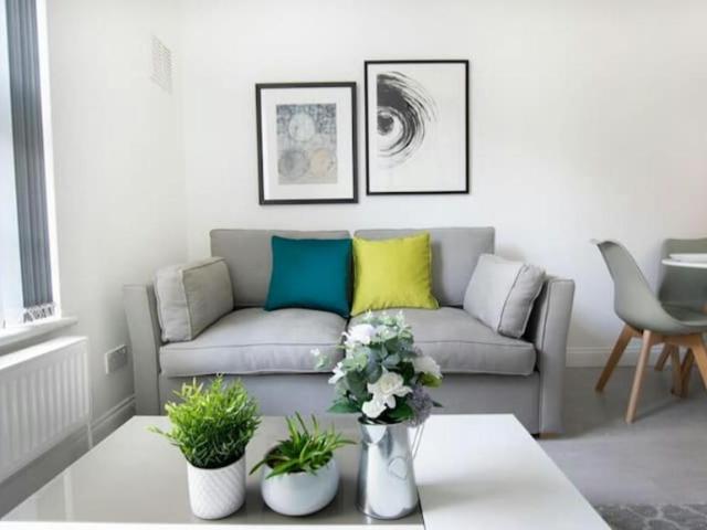 For Rent 2 Bedroom Apartment London London DS101484101