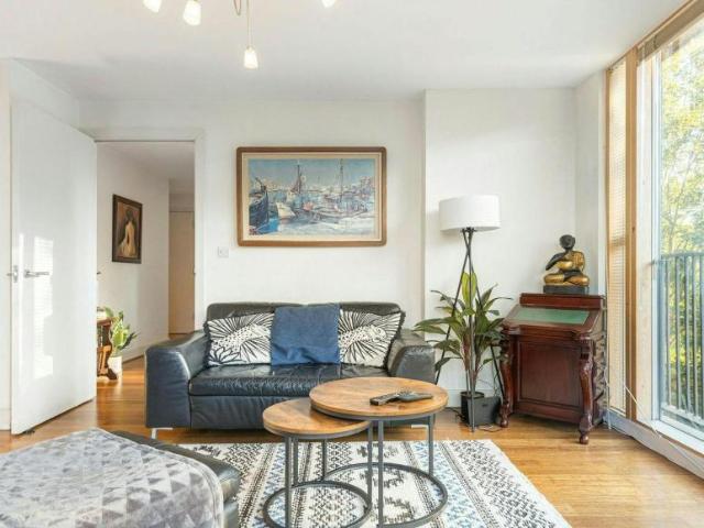 For Rent 2 Bedroom Apartment London London DS101587569
