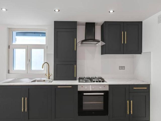 For Rent 2 Bedroom Apartment London London DS101638291