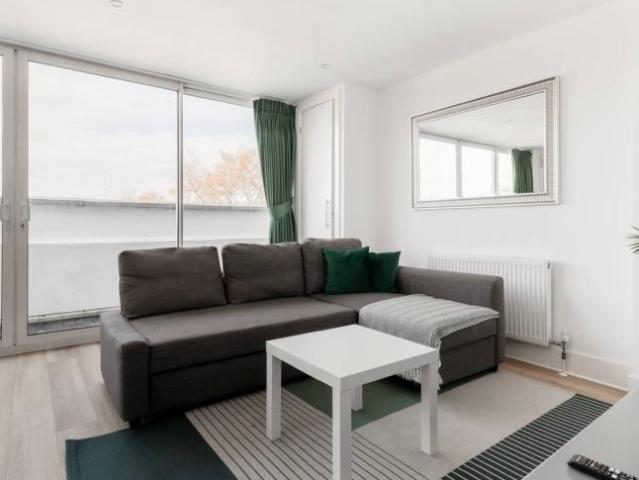 For Rent 2 Bedroom Apartment London London DS101671488