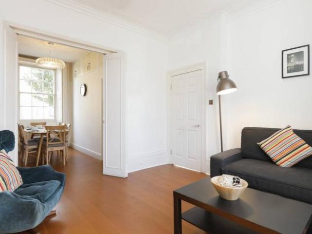 For Rent 2 Bedroom Apartment London London DS101765323