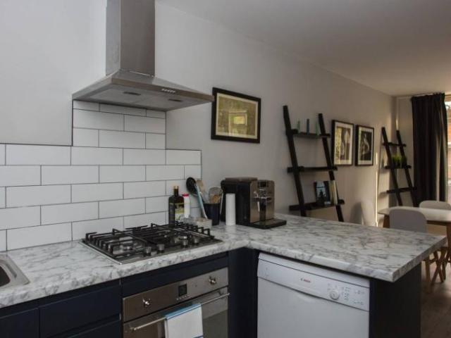 For Rent 2 Bedroom Apartment London London DS101805103