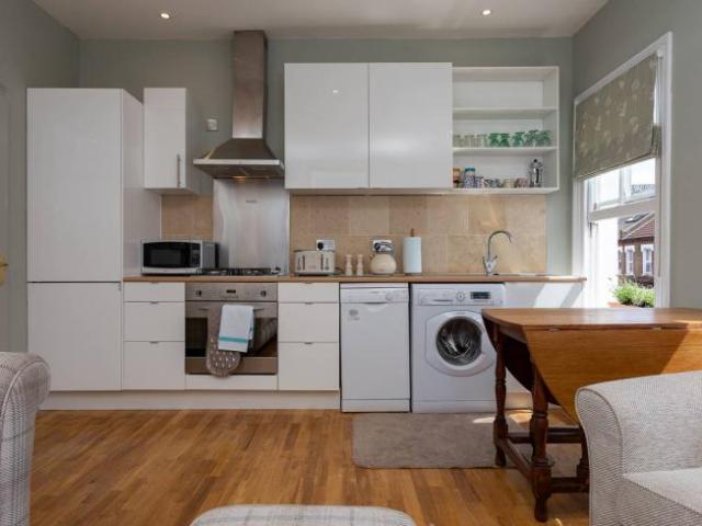 For Rent 2 Bedroom Apartment London London DS101820846