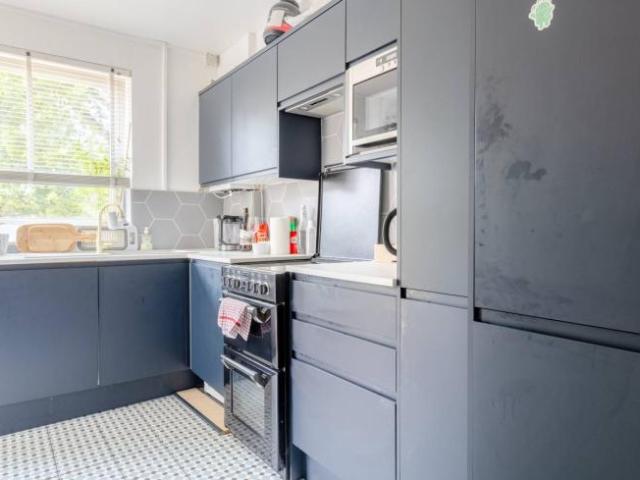 For Rent 2 Bedroom Apartment London London DS101822812