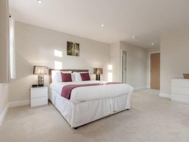 For Rent 2 Bedroom Apartment London London DS101822219