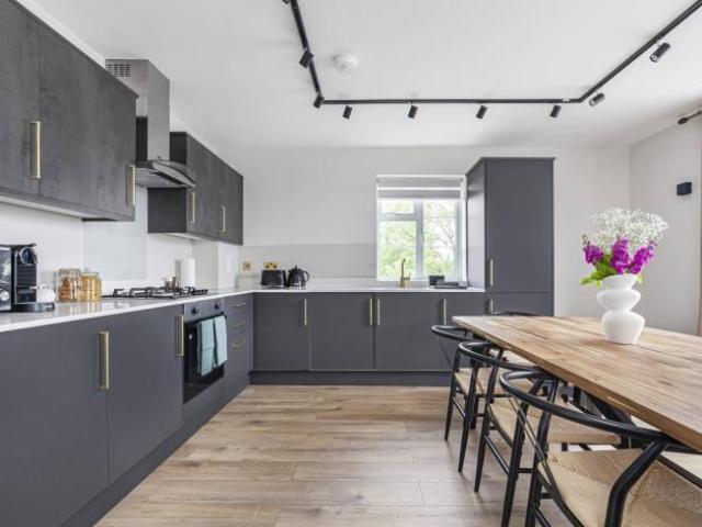 For Rent 2 Bedroom Apartment London London DS101823882