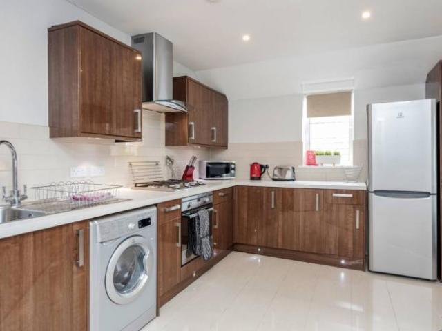 For Rent 2 Bedroom Apartment London London DS101835280