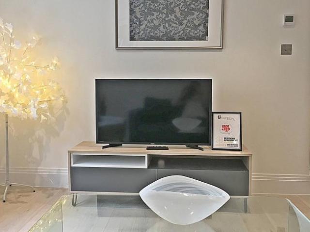 For Rent 2 Bedroom Apartment London London DS101836863