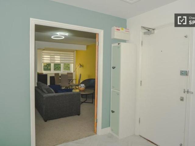 For Rent 2 Bedroom Apartment London London DS101837785