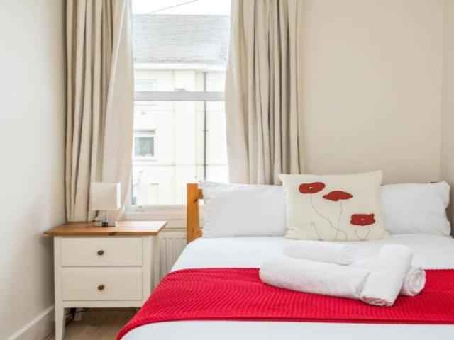 For Rent 2 Bedroom Apartment London London DS101837989