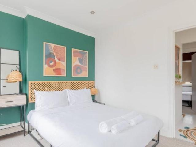 For Rent 2 Bedroom Apartment London London DS101837268
