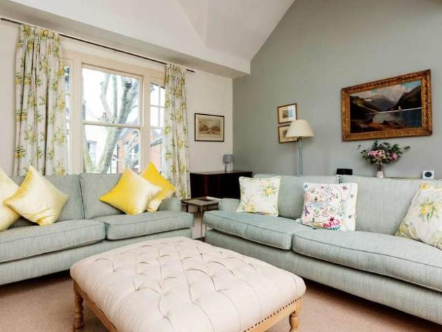 For Rent 2 Bedroom Apartment London London DS101845446