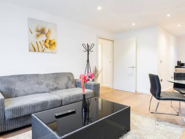 For Rent 2 Bedroom Apartment London London DS101847192