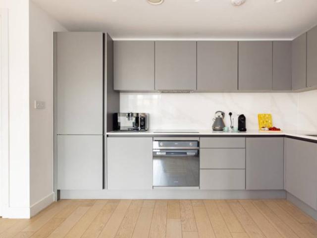 For Rent 2 Bedroom Apartment London London DS101849533
