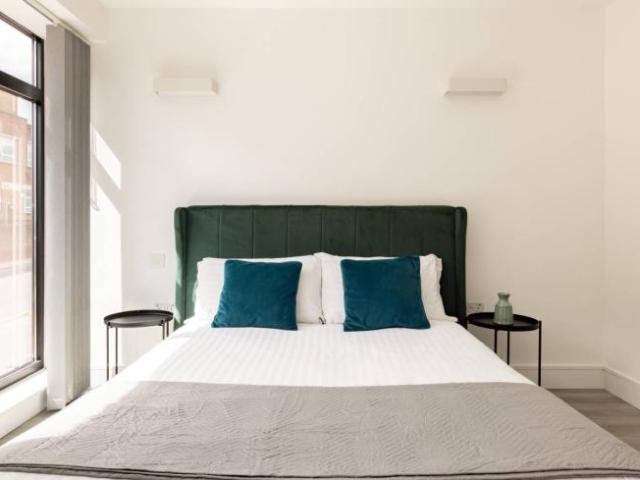 For Rent 2 Bedroom Apartment London London DS101849584