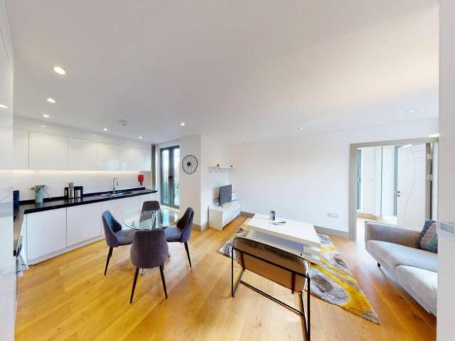 For Rent 2 Bedroom Apartment London London DS101849590
