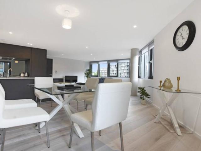 For Rent 2 Bedroom Apartment London London DS101850739
