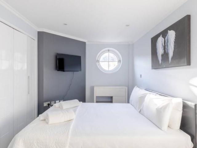For Rent 2 Bedroom Apartment London London DS101853728