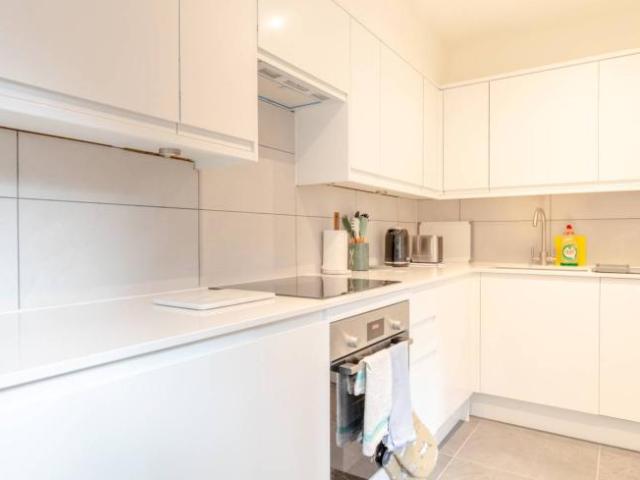 For Rent 2 Bedroom Apartment London London DS101853152