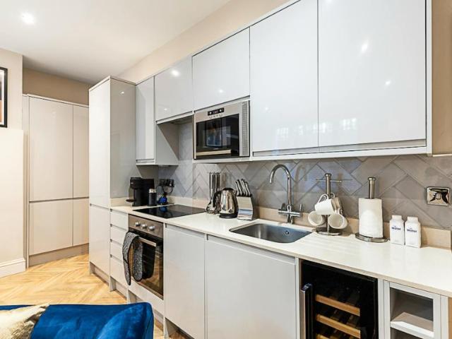 For Rent 2 Bedroom Apartment London London DS101270653
