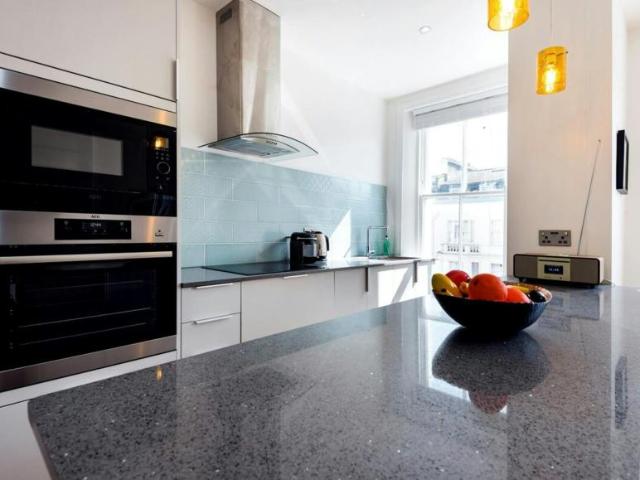 For Rent 2 Bedroom Apartment London London DS101343632