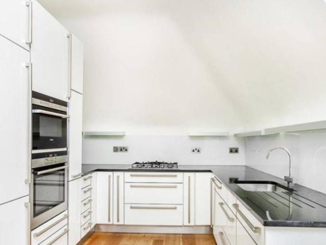 For Rent 2 Bedroom Apartment London London DS103093989