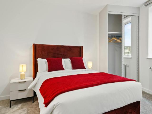 For Rent 2 Bedroom Apartment Staines Staines DS100231421
