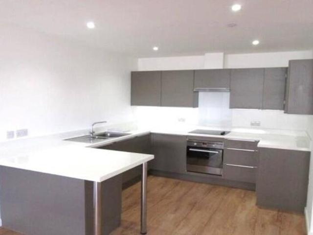 For Rent 2 Bedroom Apartment Southend On Sea Essex DS100617461