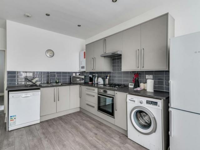 For Rent 2 Bedroom Apartment Wembley Wembley DS102247490