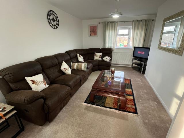 For Rent 2 Bedroom Apartment Windsor Windsor DLS73027218