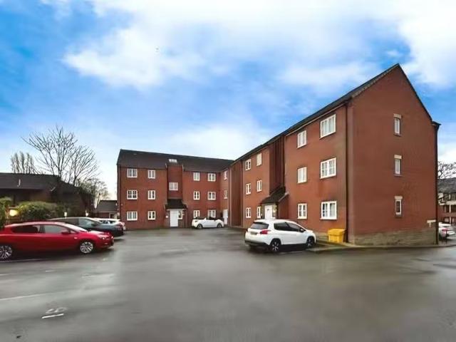 Just in! 2 bedroom Flat to rent, Armthorpe Road, Doncaster, DN.