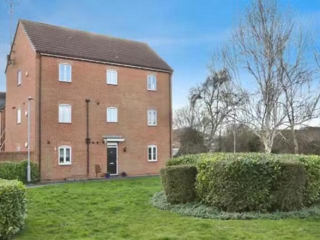 Deal! 2 bedroom flat for rent in Waterfields, Retford, DN22