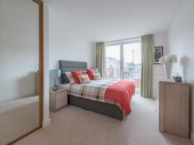For Rent! 2 bedroom flat for rent in Frederick House, Bath Riv.