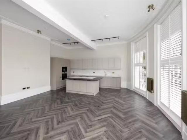 New 2 bedroom flat for rent in Lansdowne Place, Hove, BN3