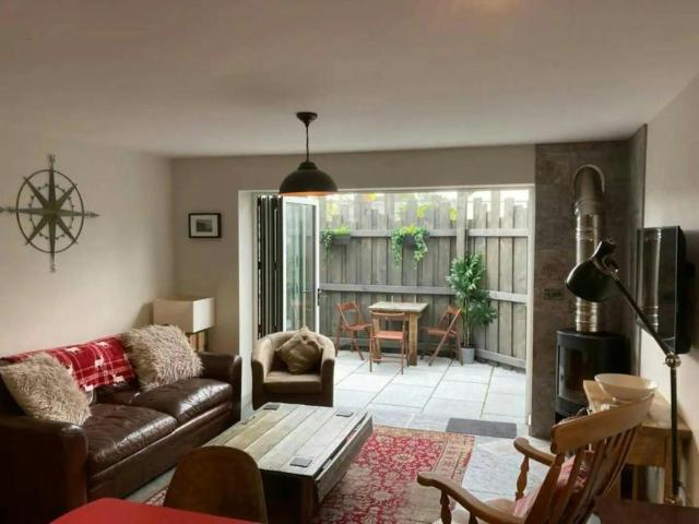For Rent 2 Bedroom House Cowbridge Cowbridge DS103244215