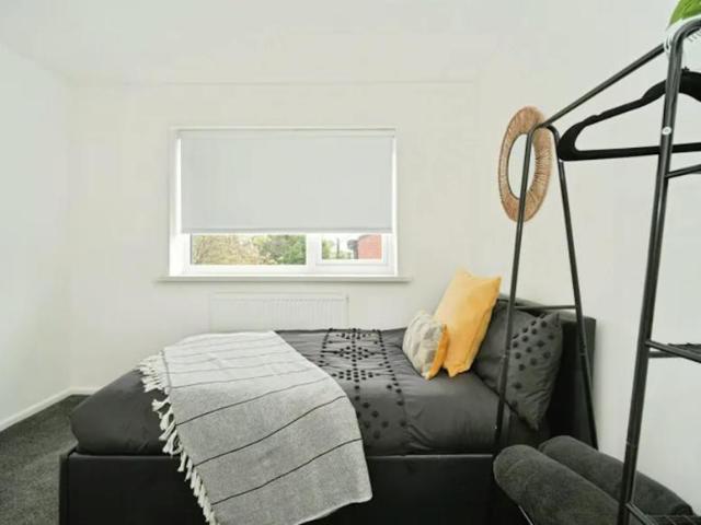 For Rent 2 Bedroom House Bury Bury DLS101342850