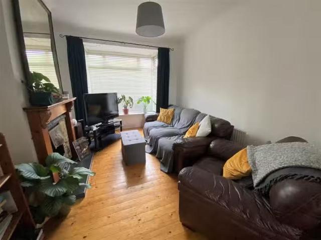Charming 2 bedroom house for rent in Station Road, Harborne, B.