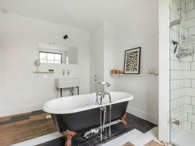 For Rent 2 Bedroom House London London DLS101728343