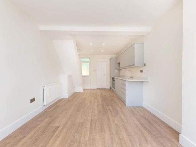For Rent 2 Bedroom House Londres Great London DS100499756