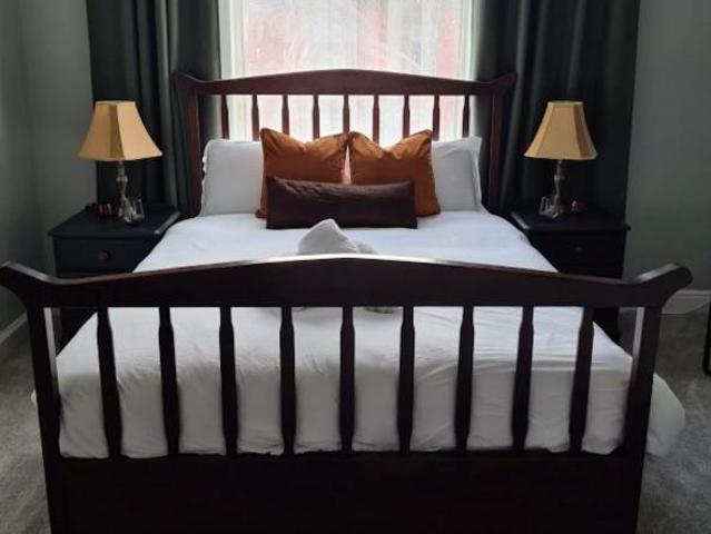 For Rent 2 Bedroom House Leeds Leeds DLS65827334