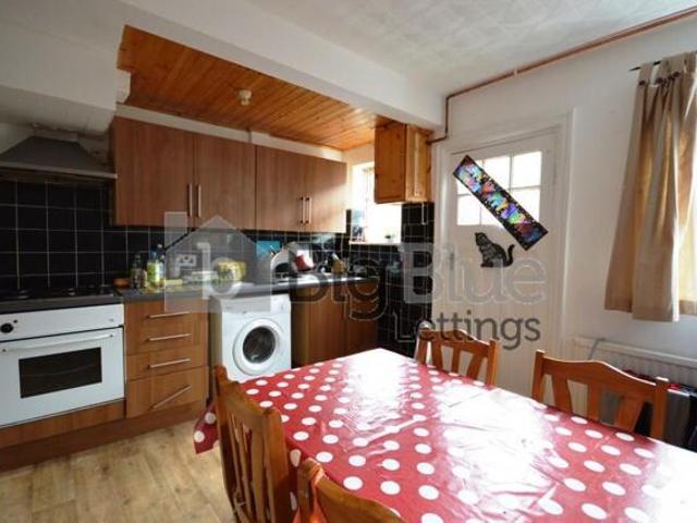 For Rent 2 Bedroom House Leeds West Yorkshire DLS100435897